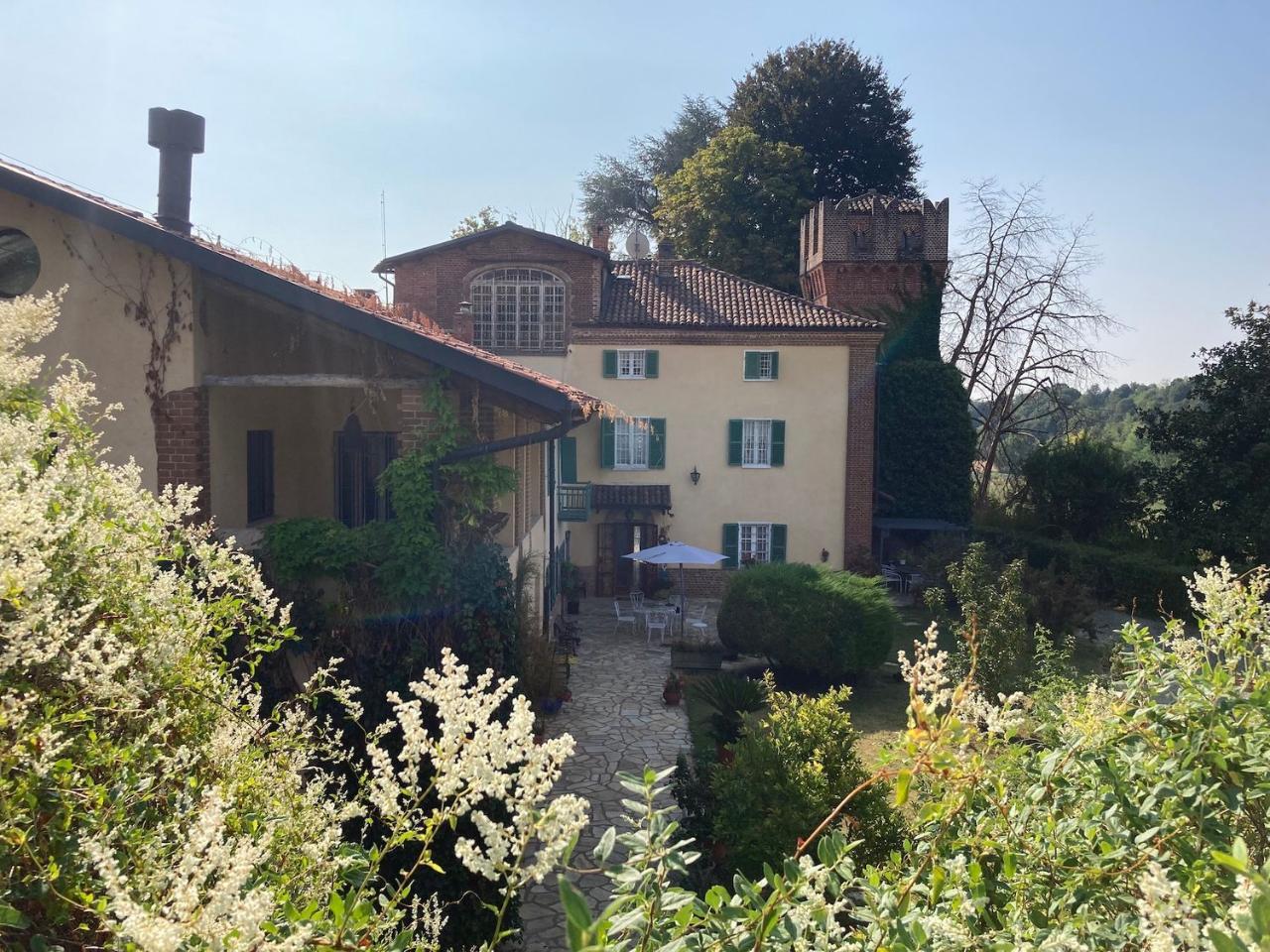 Villa in vendita a Castelnuovo Don Bosco