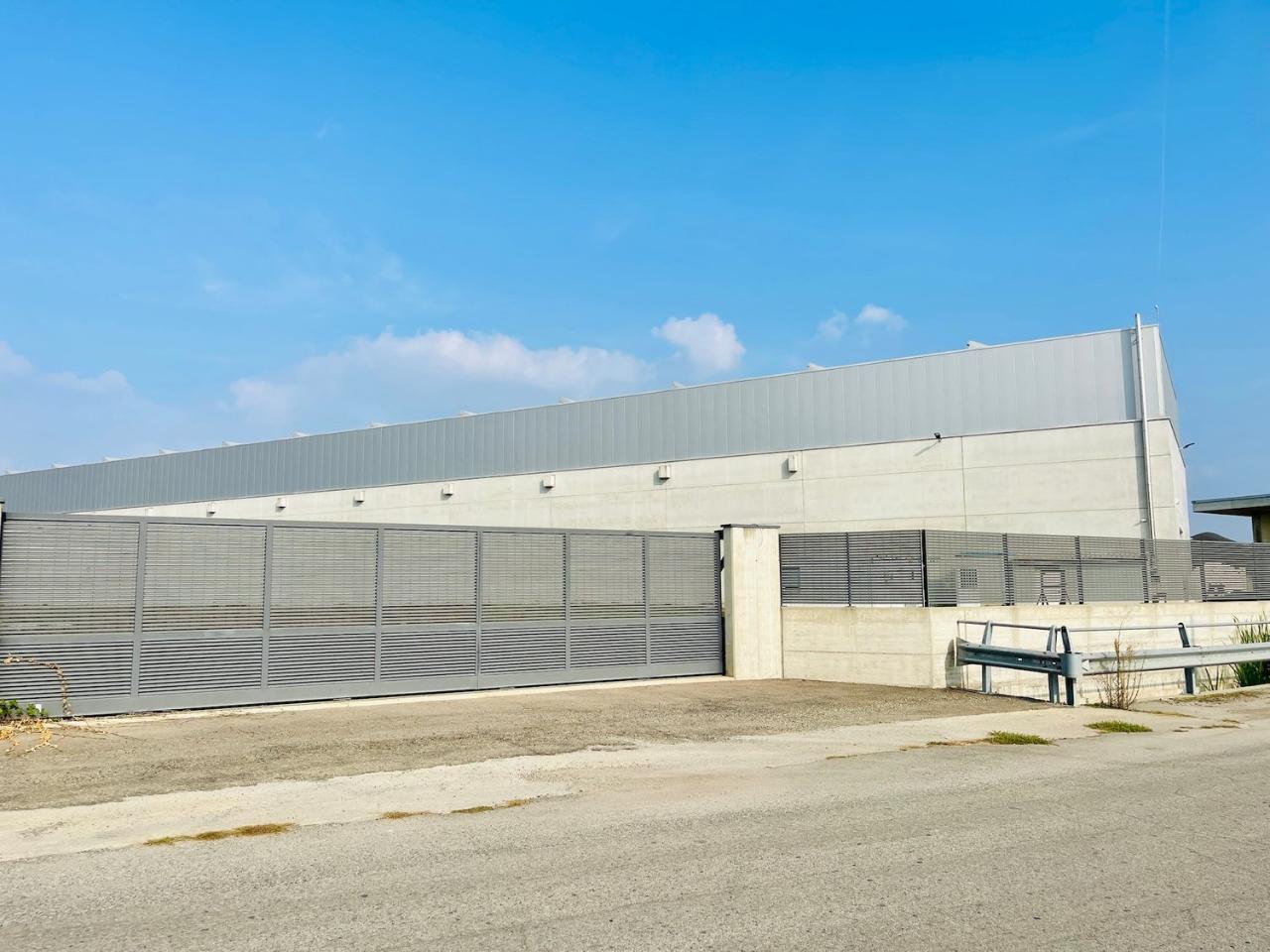 Capannone in affitto a Piobesi Torinese