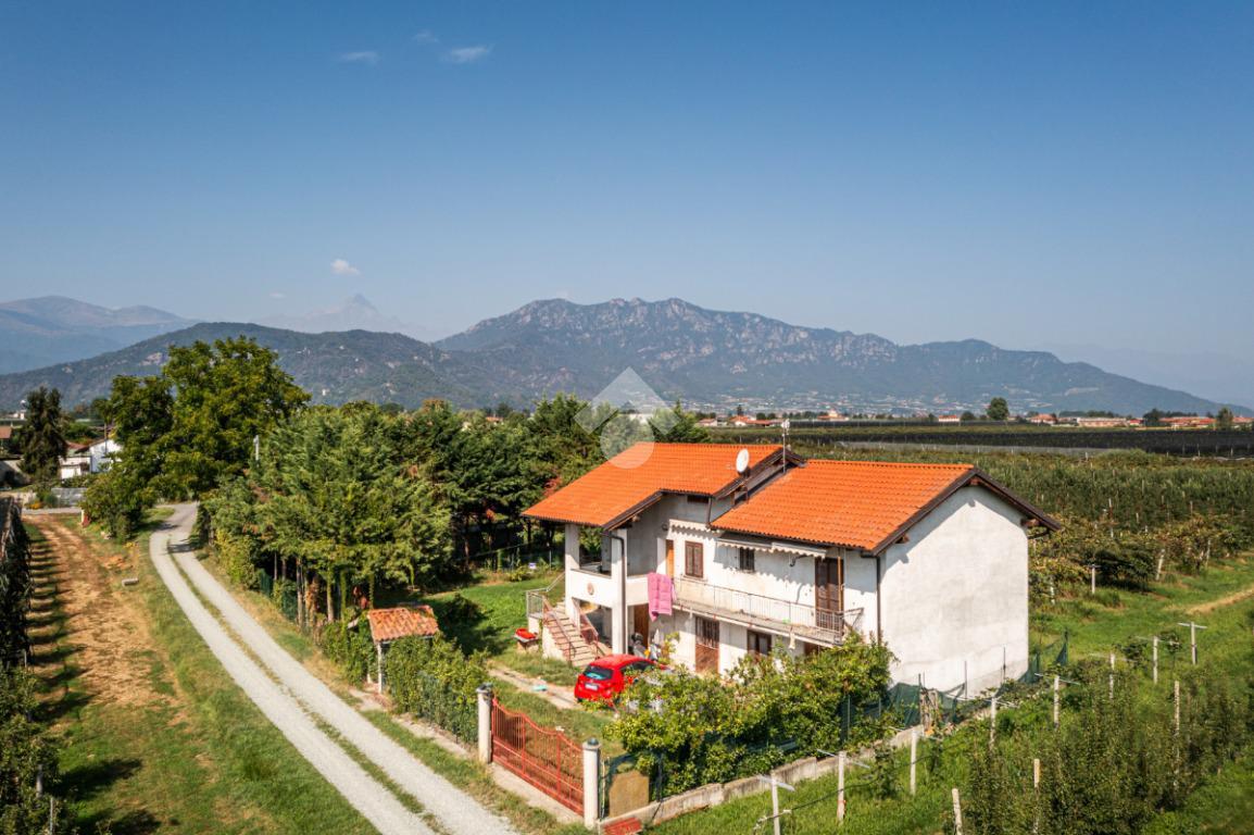 Casa indipendente in vendita a Revello