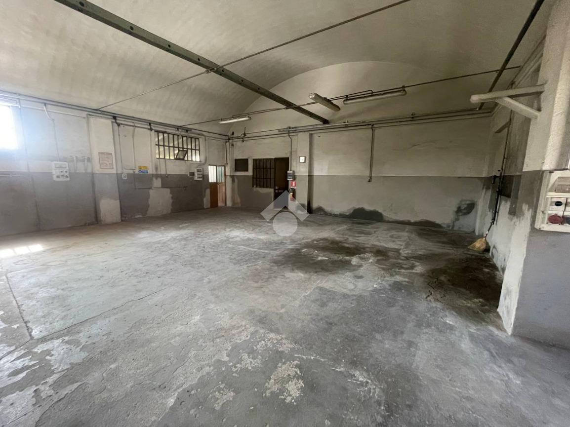 Capannone in vendita a Caselette