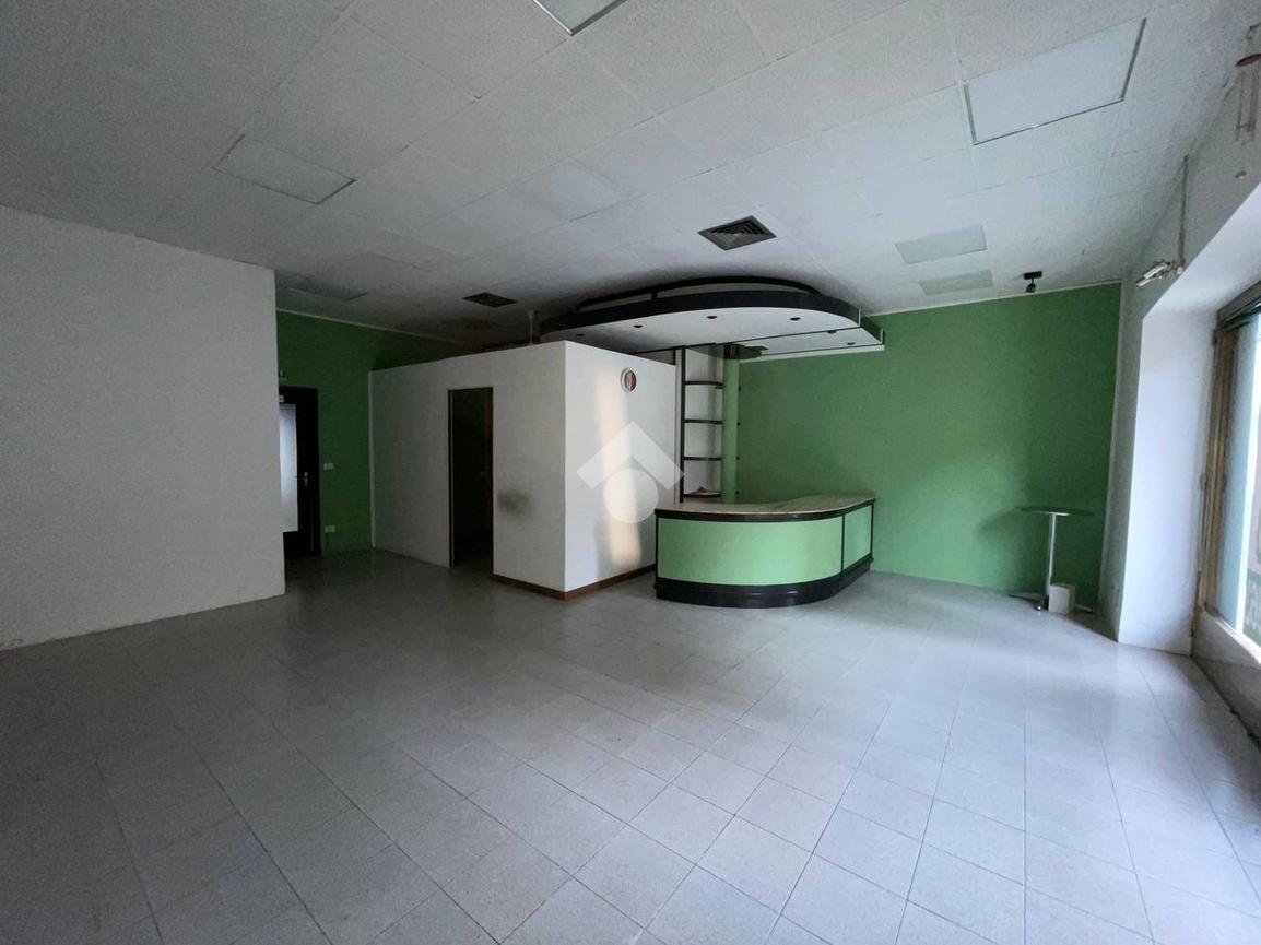 Negozio in vendita a Bussoleno