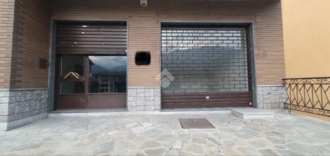 Negozio in affitto a Borgone Susa