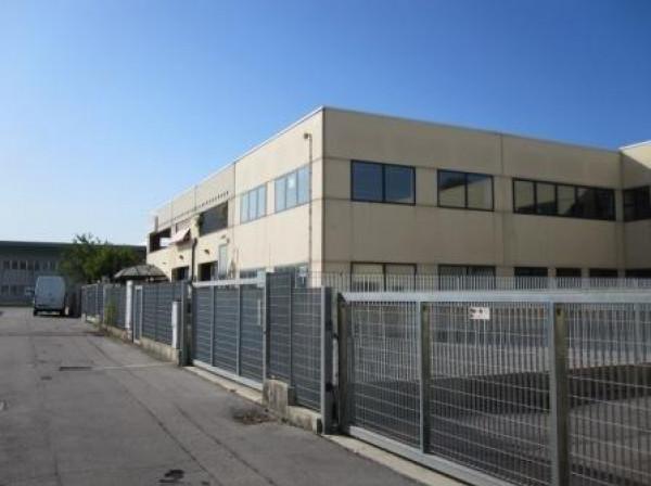 Capannone in vendita a Casier