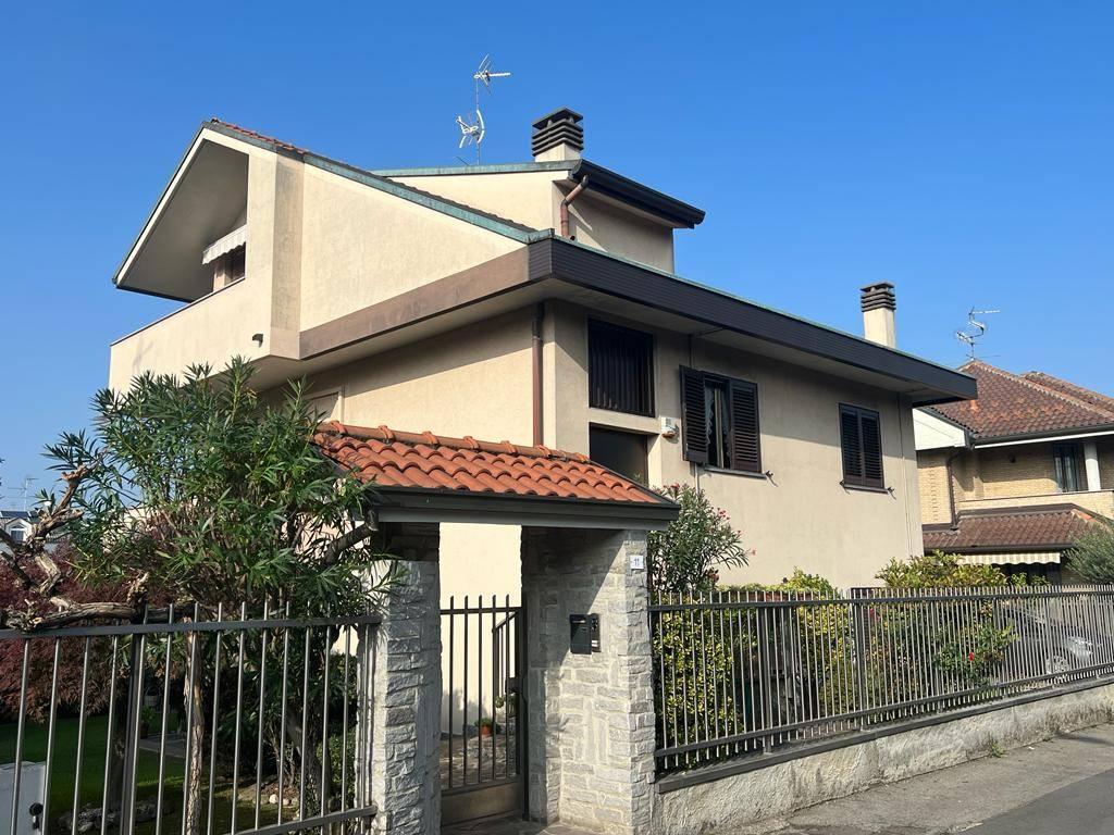 Villa in vendita a Cesano Maderno