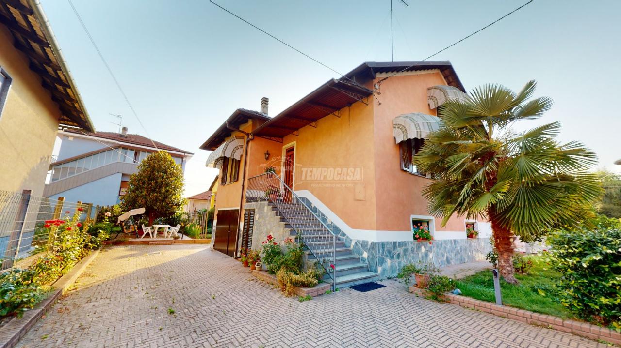 Villa in vendita a Bra
