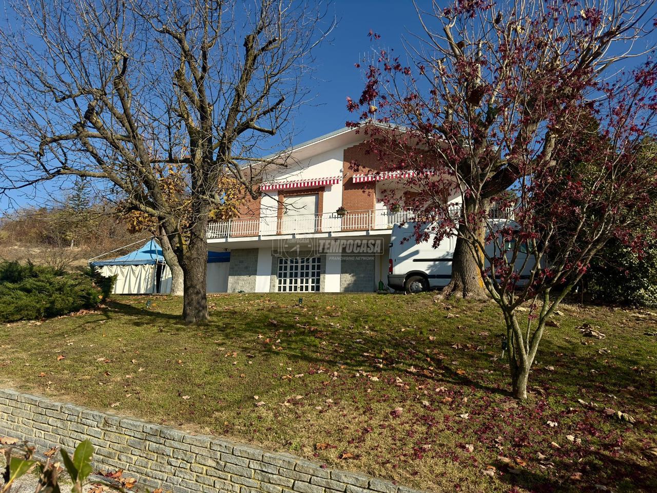 Villa in vendita a Bra