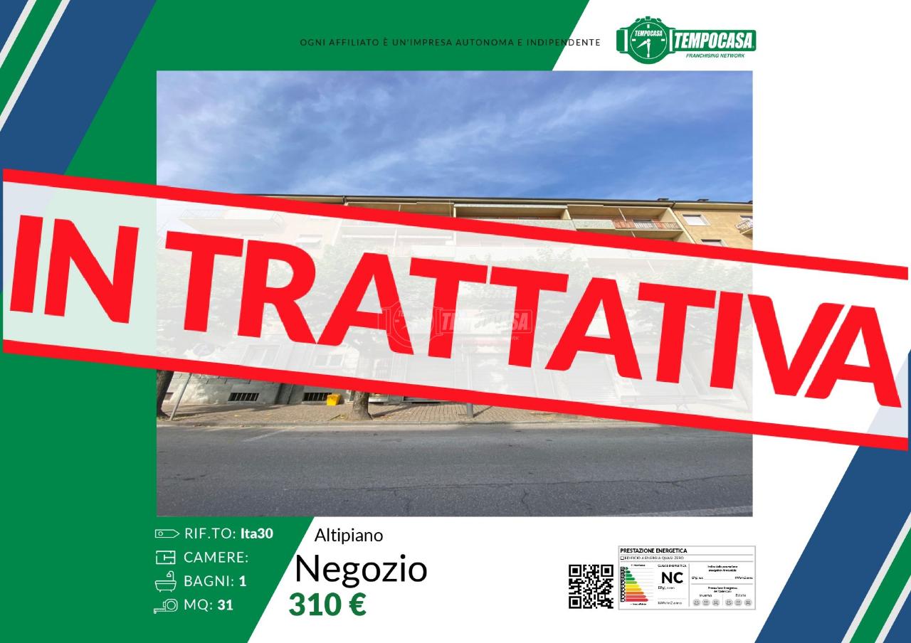 Negozio in affitto a Mondovi'