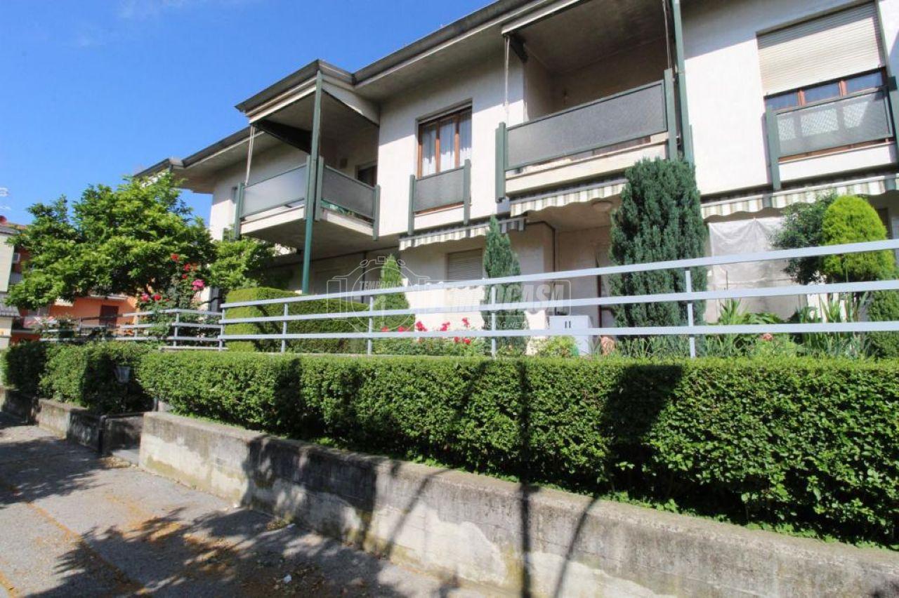 Box in vendita a Mondovi'