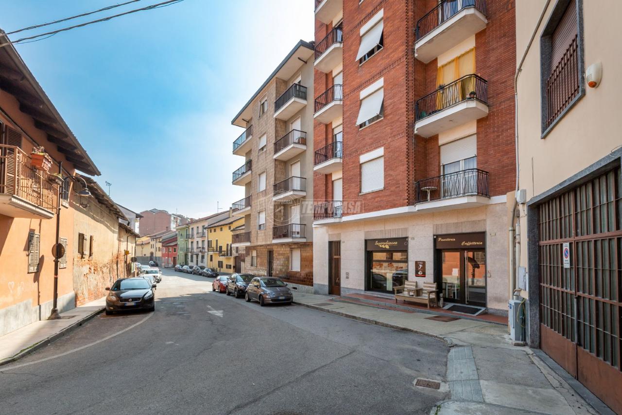 Negozio in vendita a Poirino