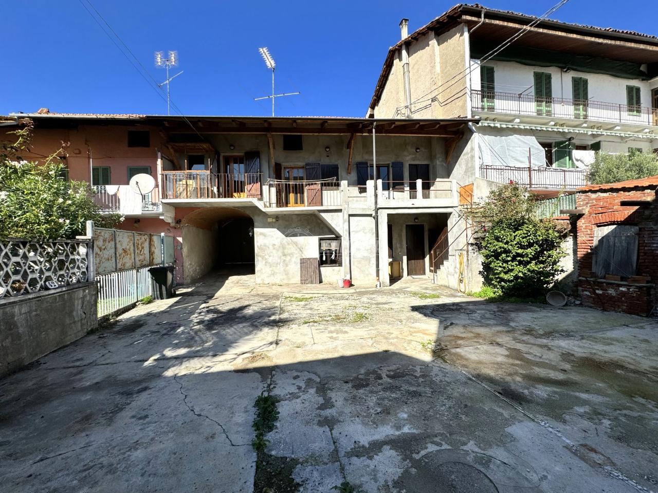 Casa indipendente in vendita a Strambino