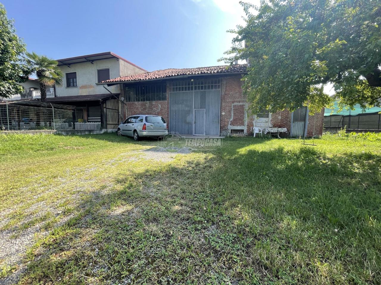 Capannone in vendita a Strambino