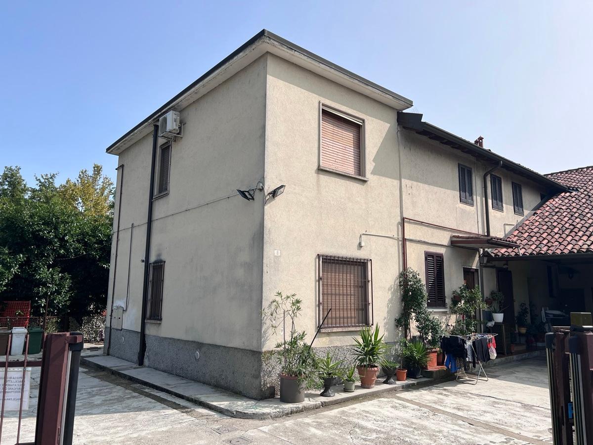 Appartamento in vendita a Locate Di Triulzi