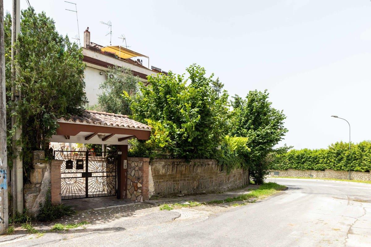 Appartamento in vendita a Guidonia Montecelio