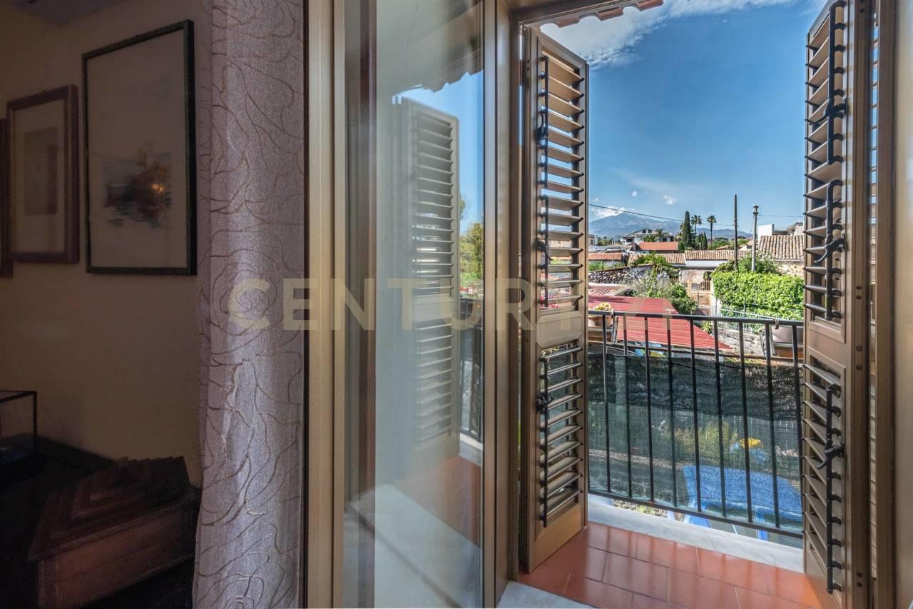 Appartamento in vendita a Gravina Di Catania