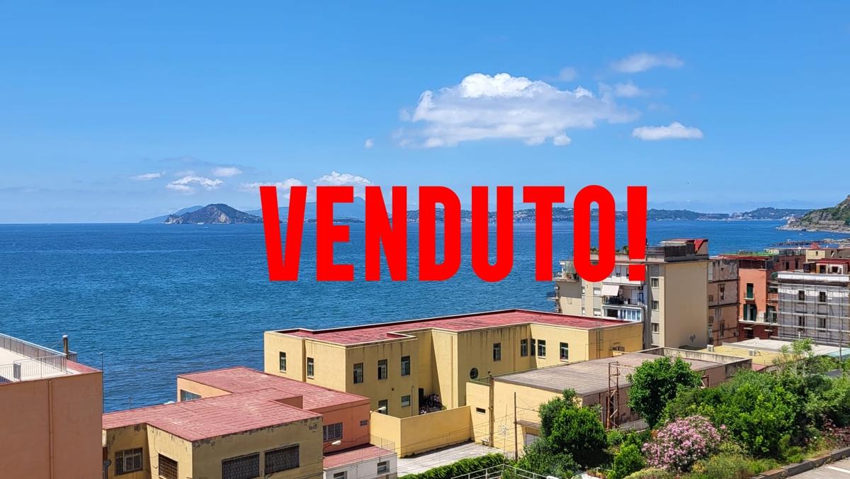 Appartamento in vendita a Napoli