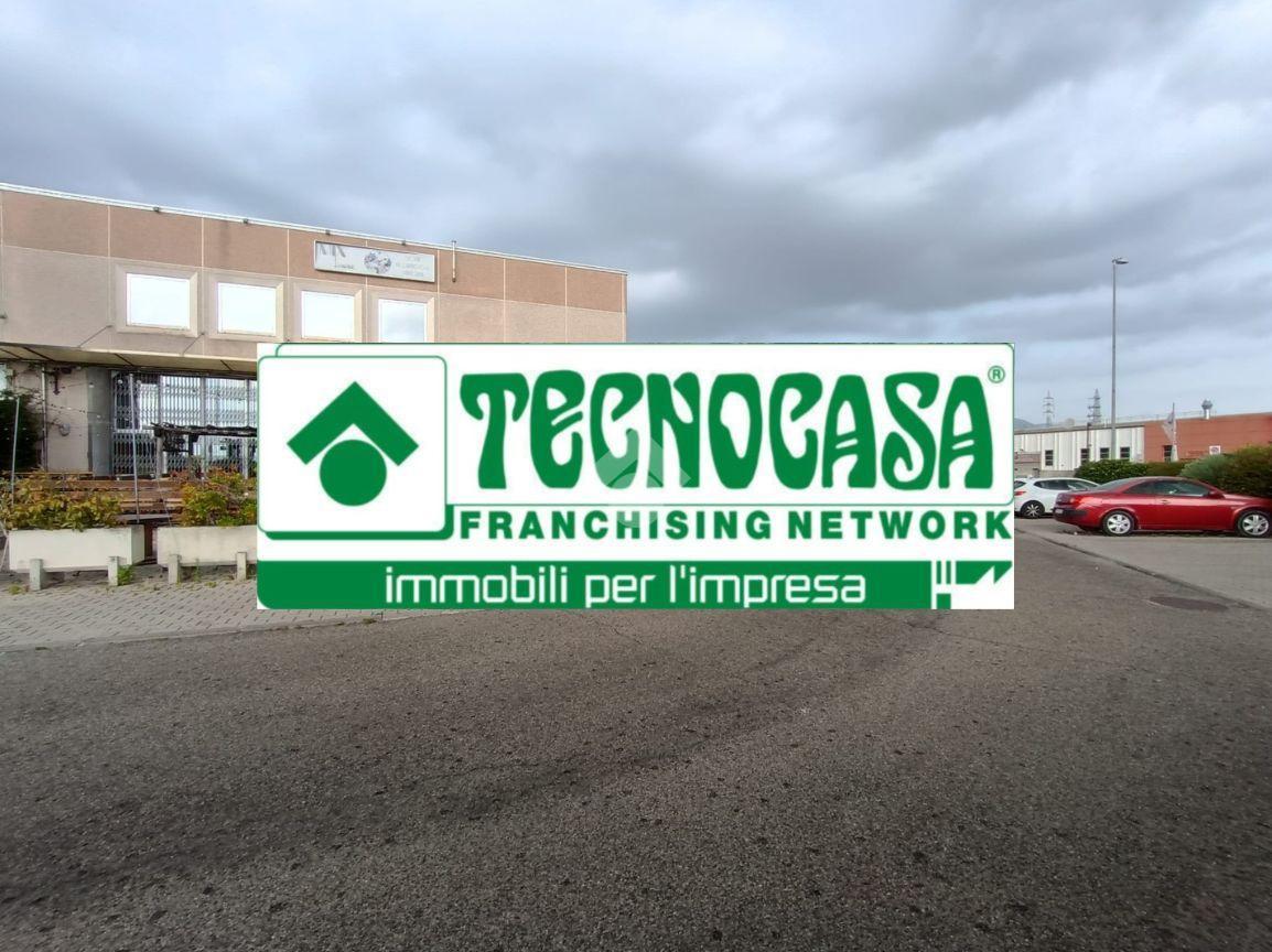 Capannone in vendita a Sesto Fiorentino