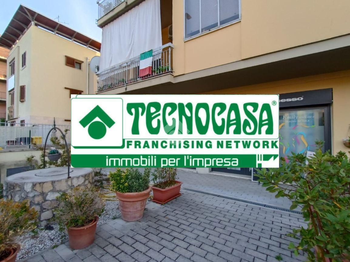 Negozio in affitto a Sesto Fiorentino