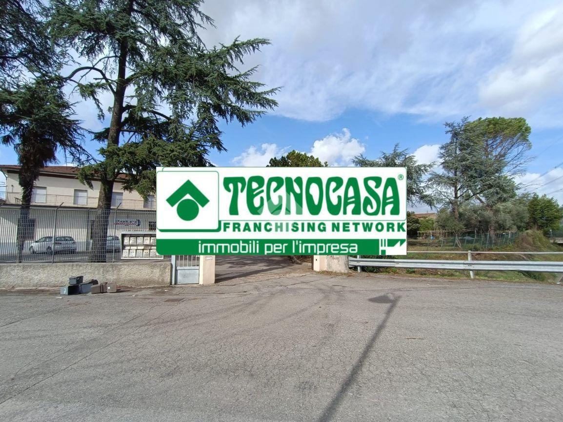 Magazzino in vendita a Campi Bisenzio
