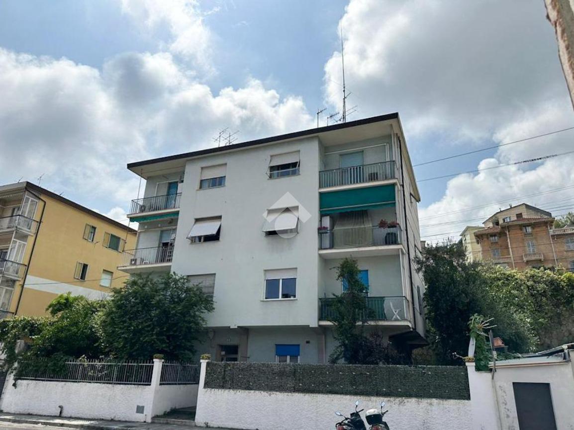 Appartamento in vendita a Savona