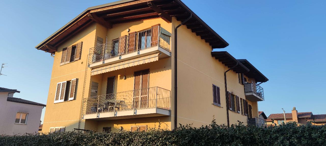 Appartamento in vendita a Lomazzo