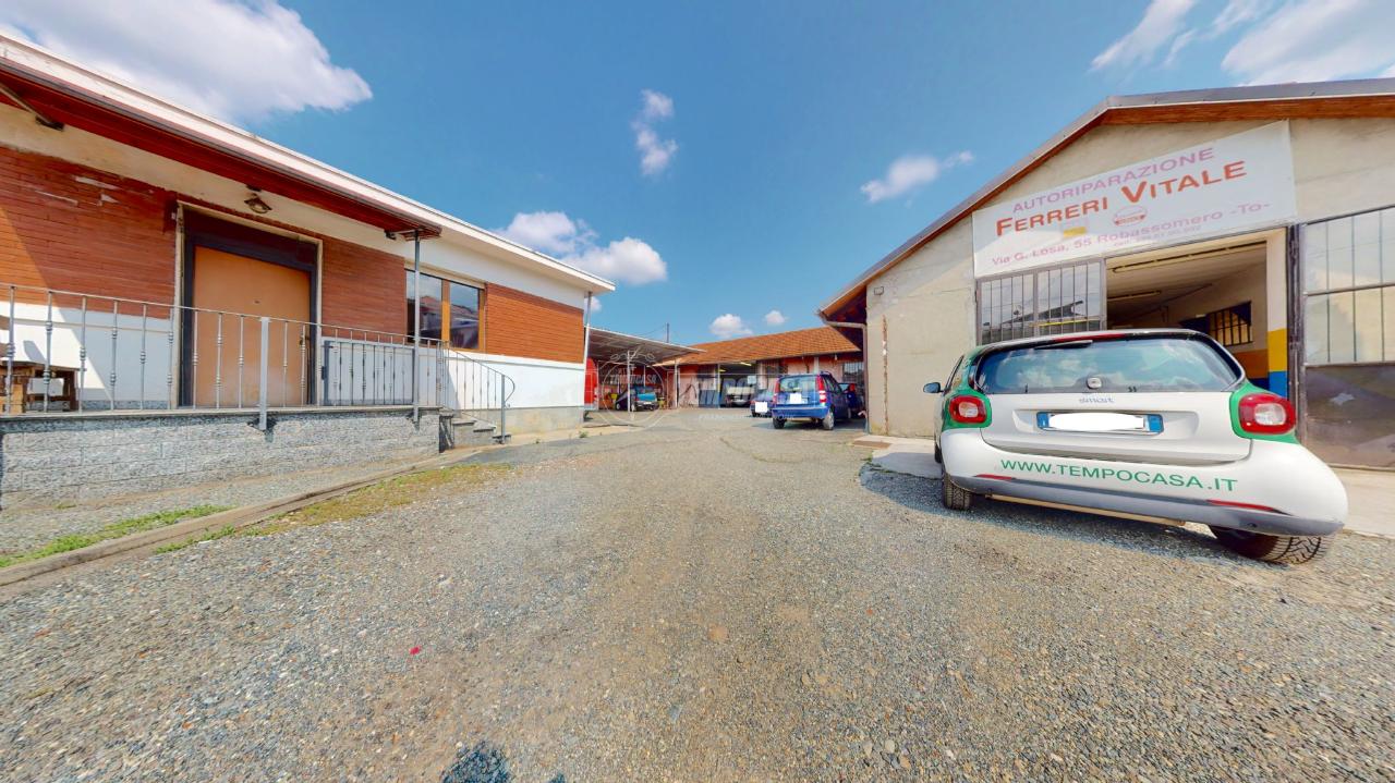 Palazzo in vendita a Robassomero