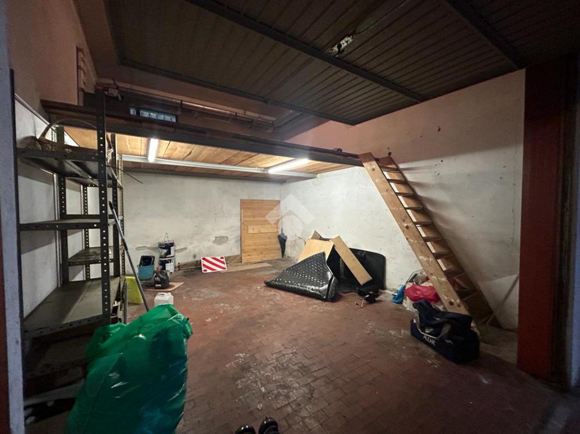 Box in vendita a Genova