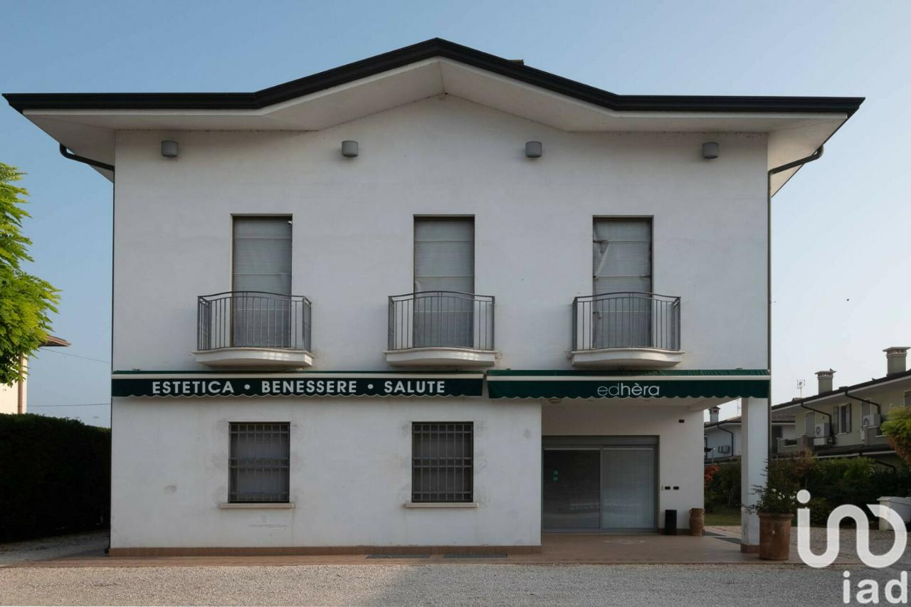 Negozio in vendita a Goito