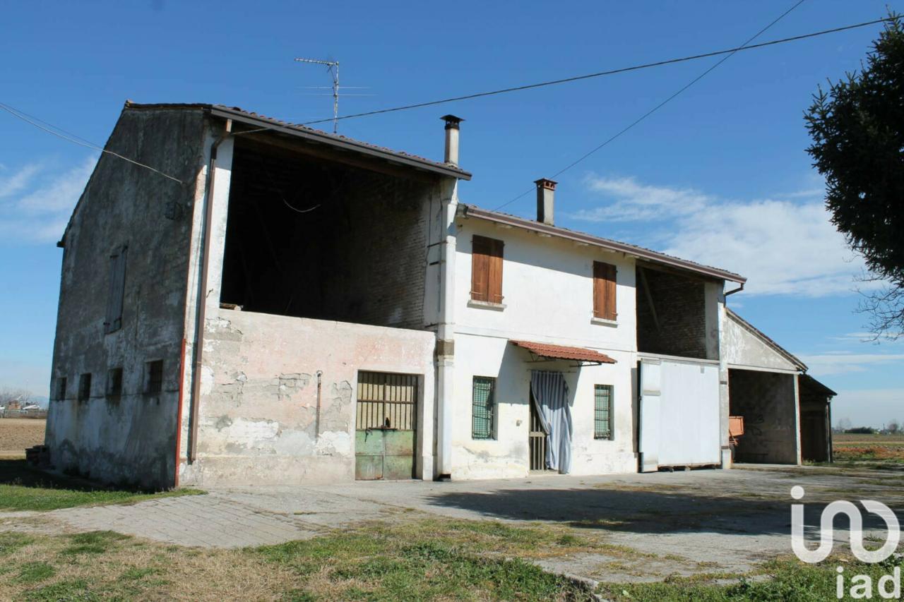 Rustico in vendita a Casalmoro