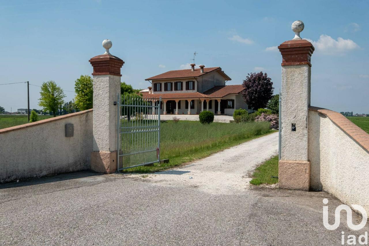 Villa in vendita a Piubega
