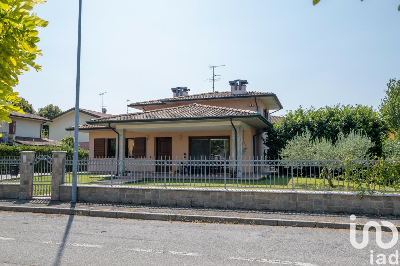 Villa in vendita a Casaloldo