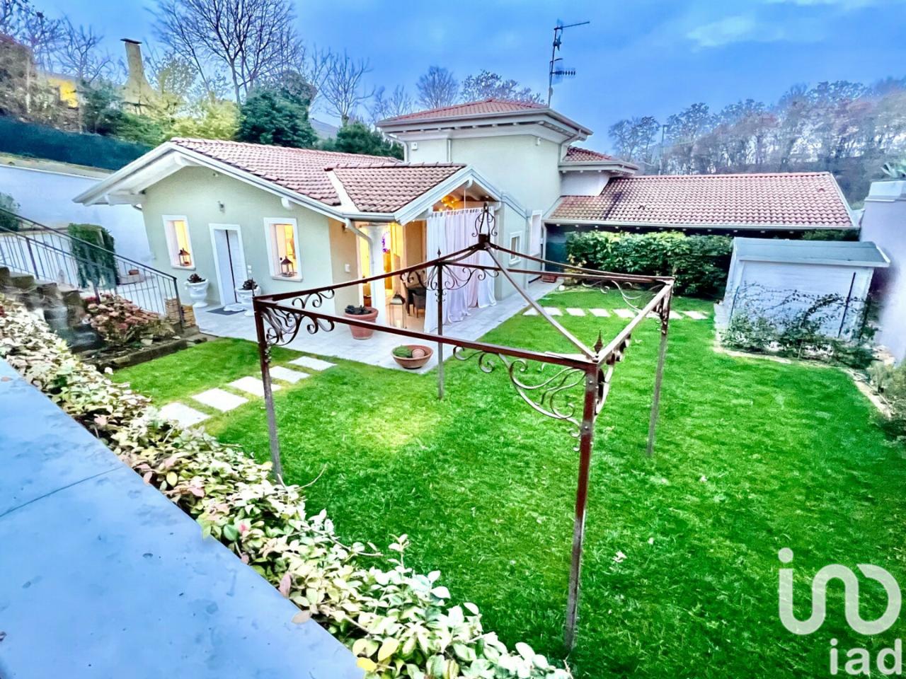 Villa in vendita a Lonato