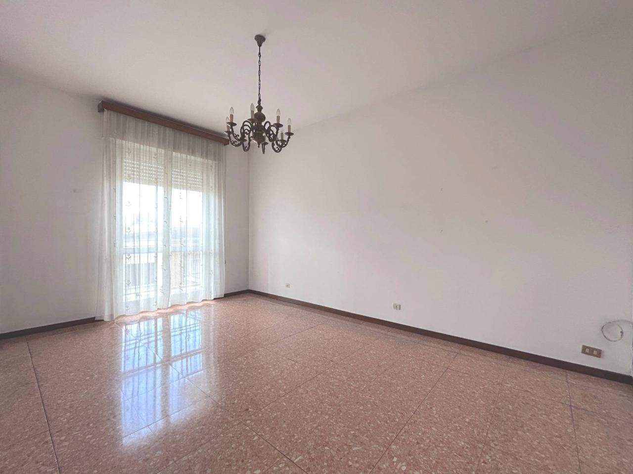 Appartamento in vendita a Villasanta