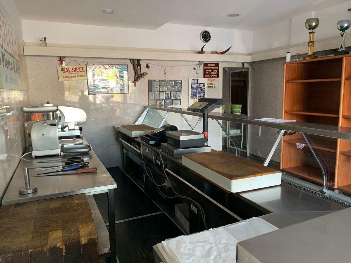 Negozio in vendita a Anzio