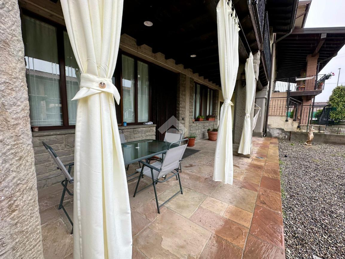Casa indipendente in vendita a Calcinate