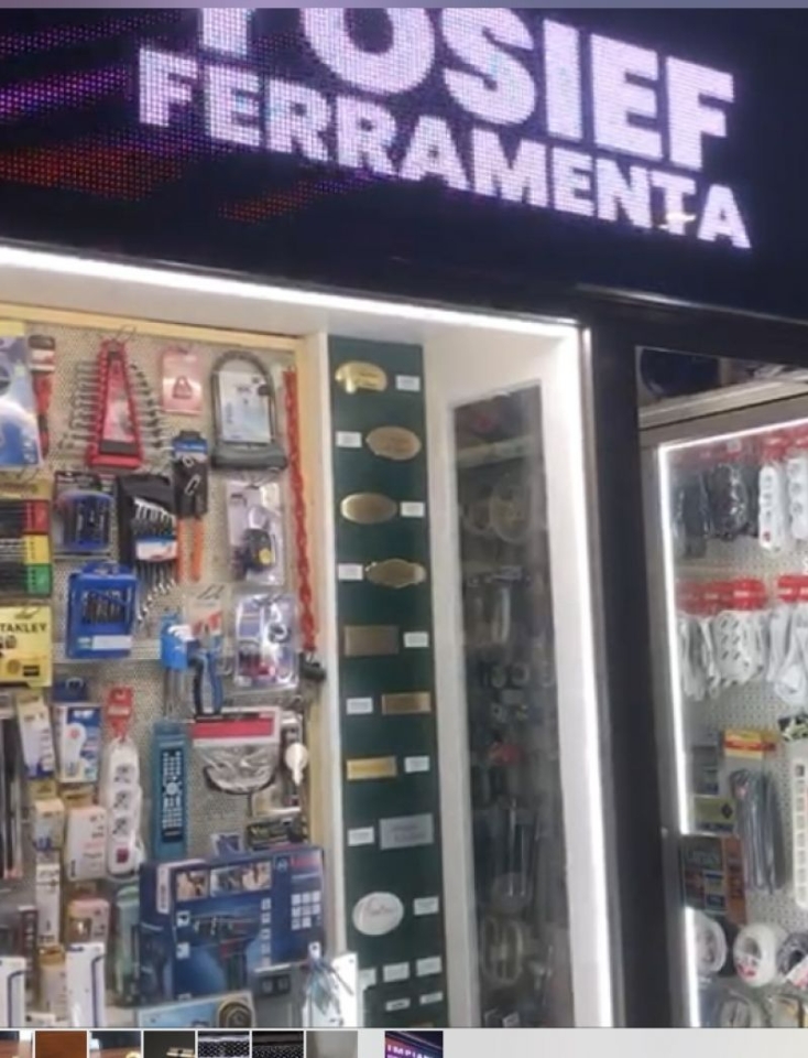 Negozio in vendita a Milano