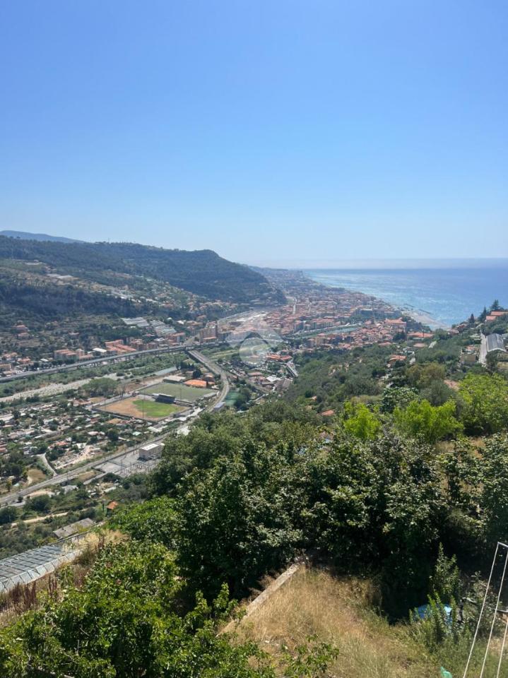 Casa indipendente in vendita a Ventimiglia