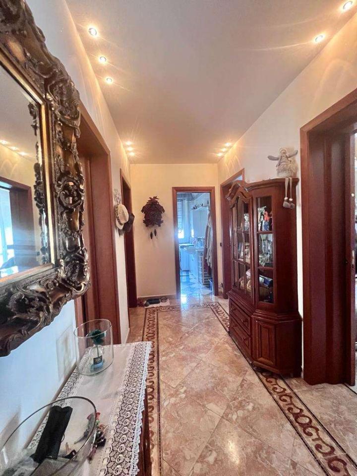 Appartamento in vendita a Piacenza