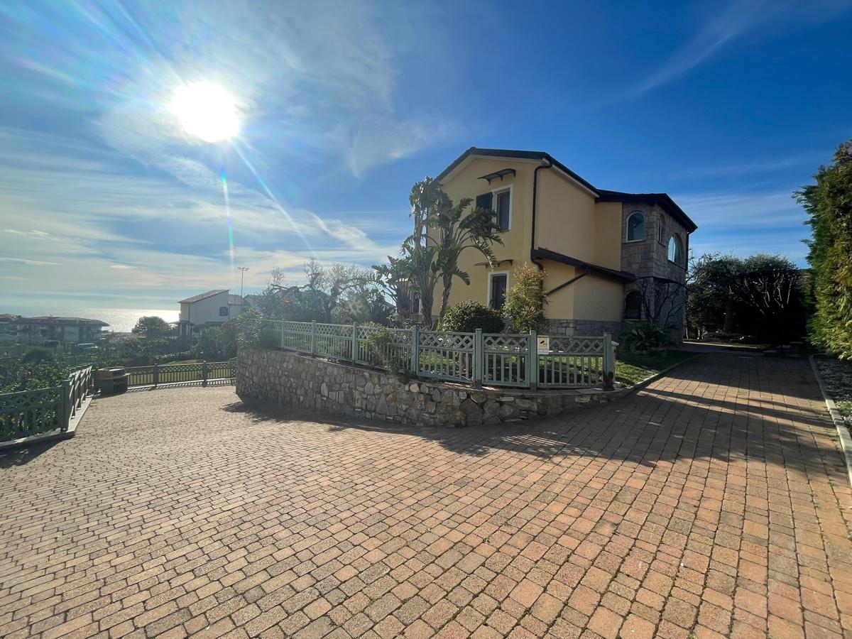 Villa in Via I Maggio Snc, Cipressa