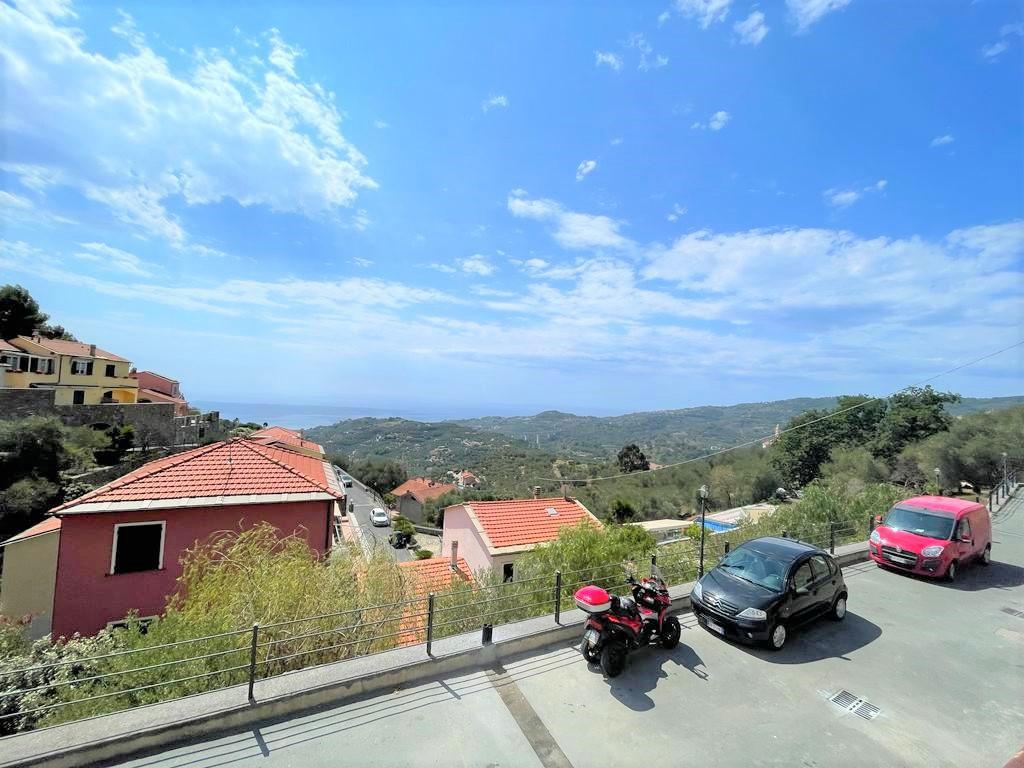 Appartamento in vendita a Civezza