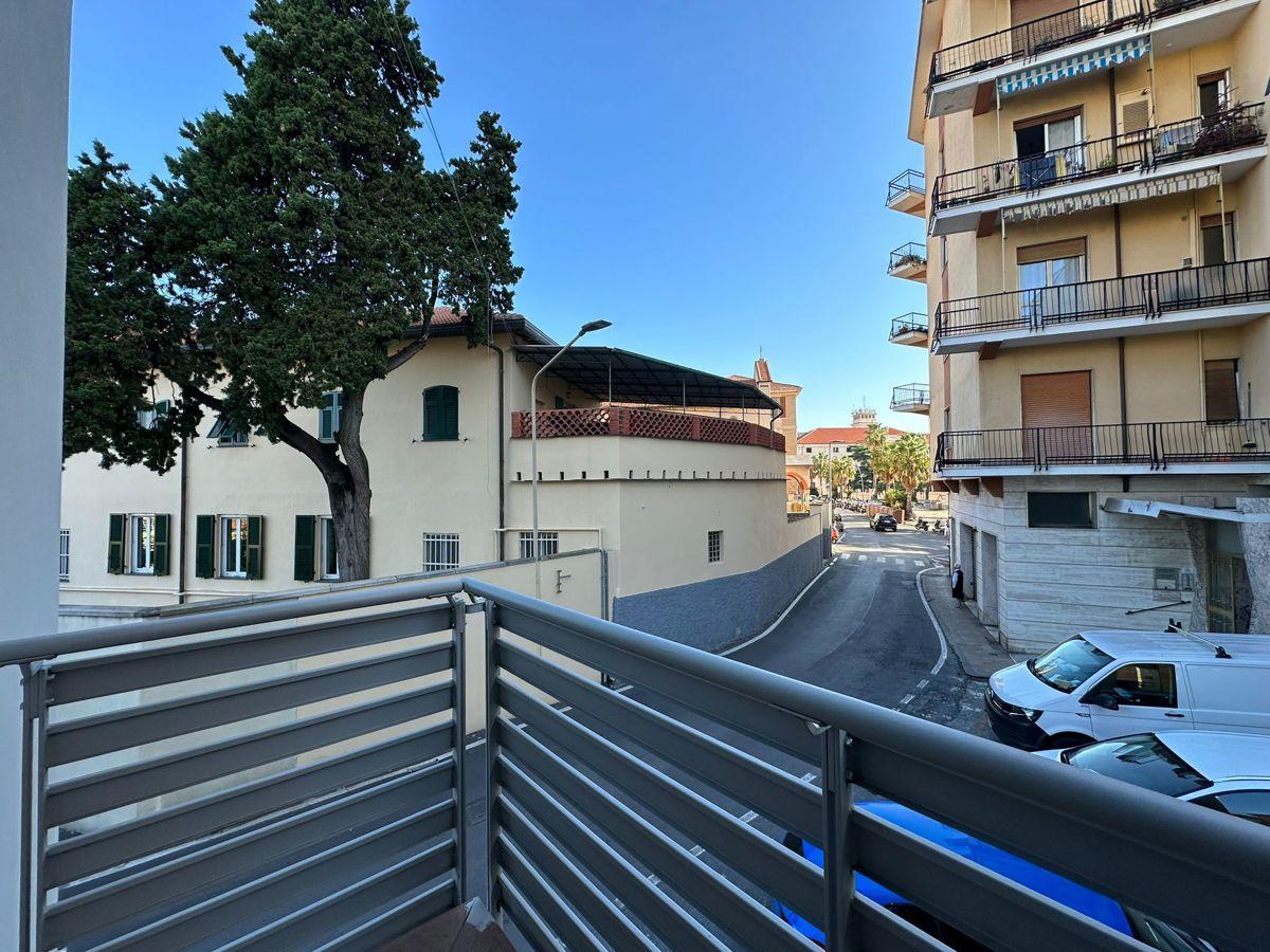 Appartamento in vendita a Imperia
