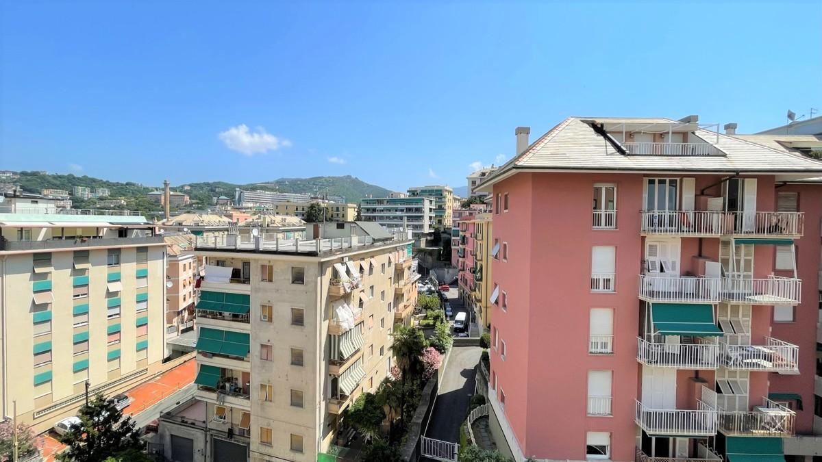 Appartamento in vendita a Genova