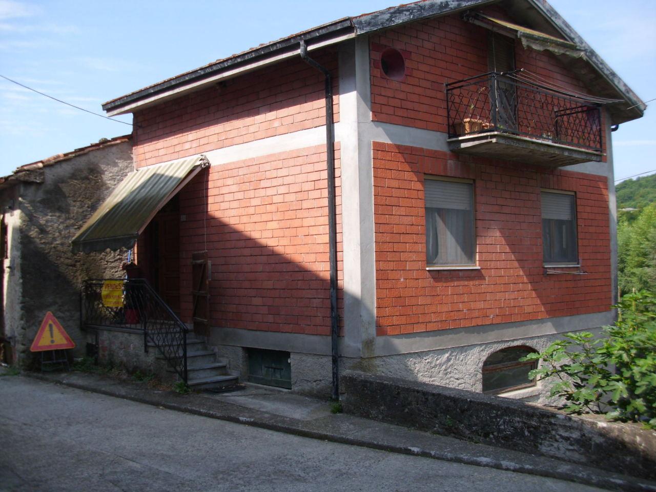 Villa a schiera in vendita a Licciana Nardi