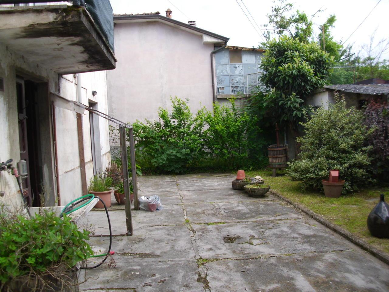 Villa a schiera in vendita a Licciana Nardi