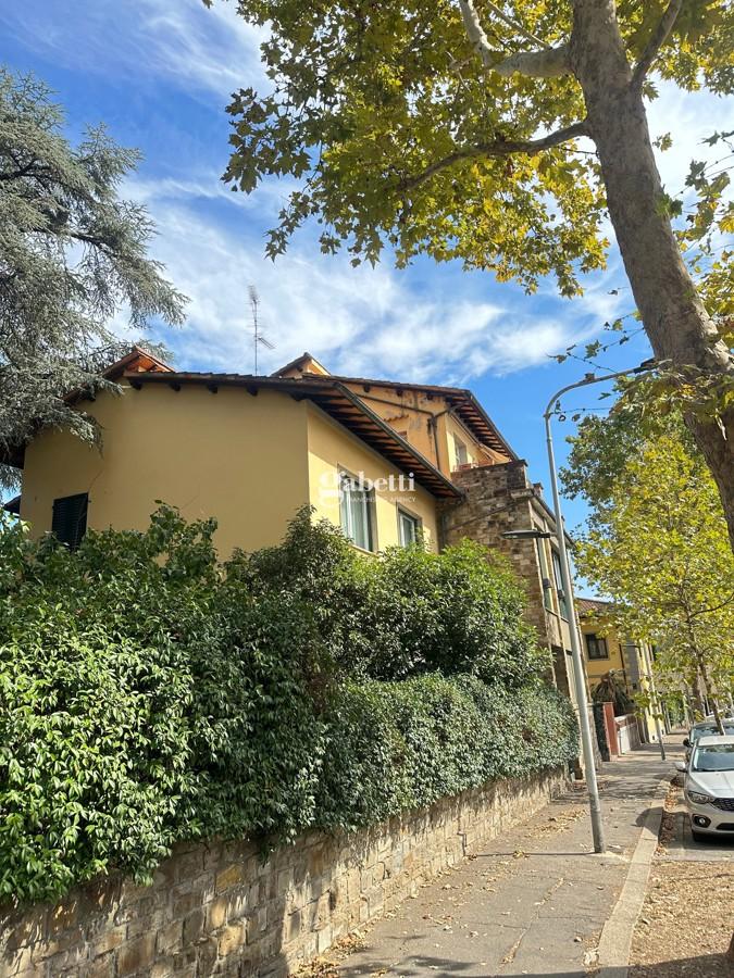 Appartamento in vendita a Firenze