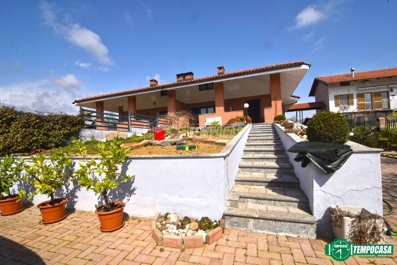 Casa indipendente in vendita a Rivarossa