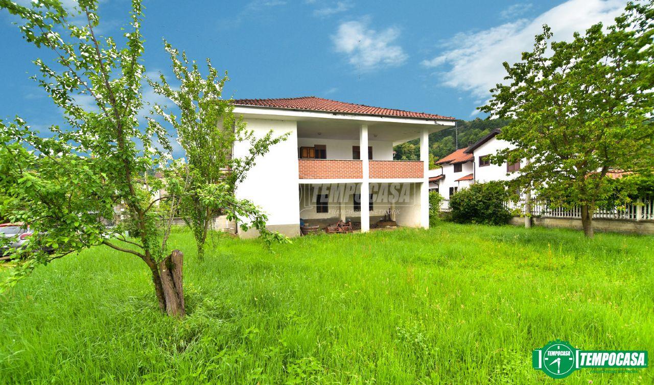 Casa indipendente in vendita a Front