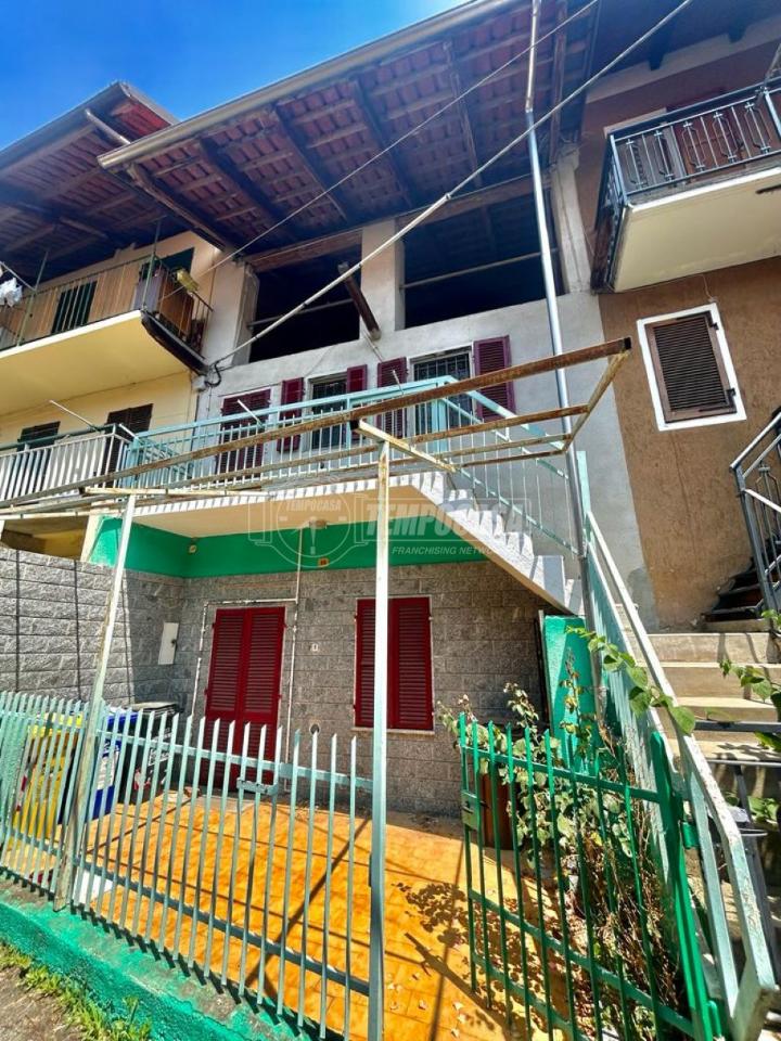 Casa indipendente in affitto a Front