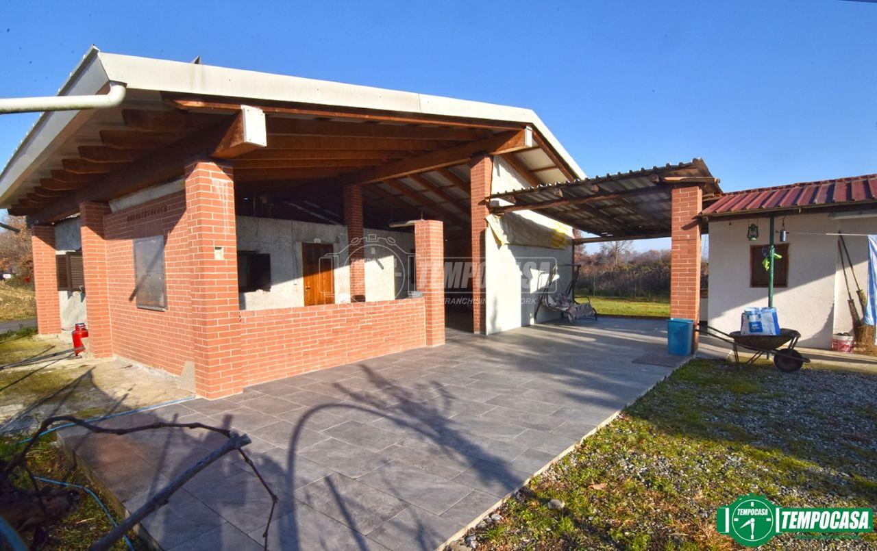 Casa indipendente in vendita a Front