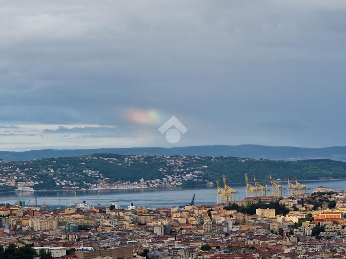 Appartamento in vendita a Trieste