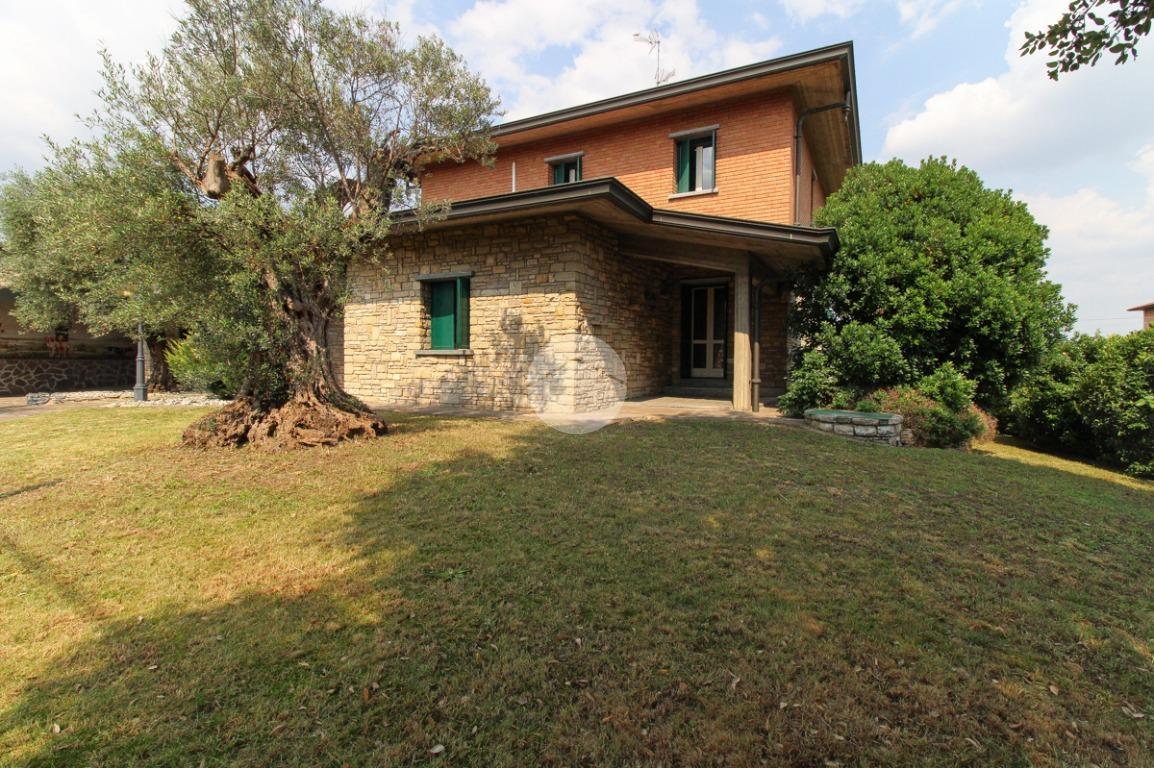 Villa in vendita a Trenzano